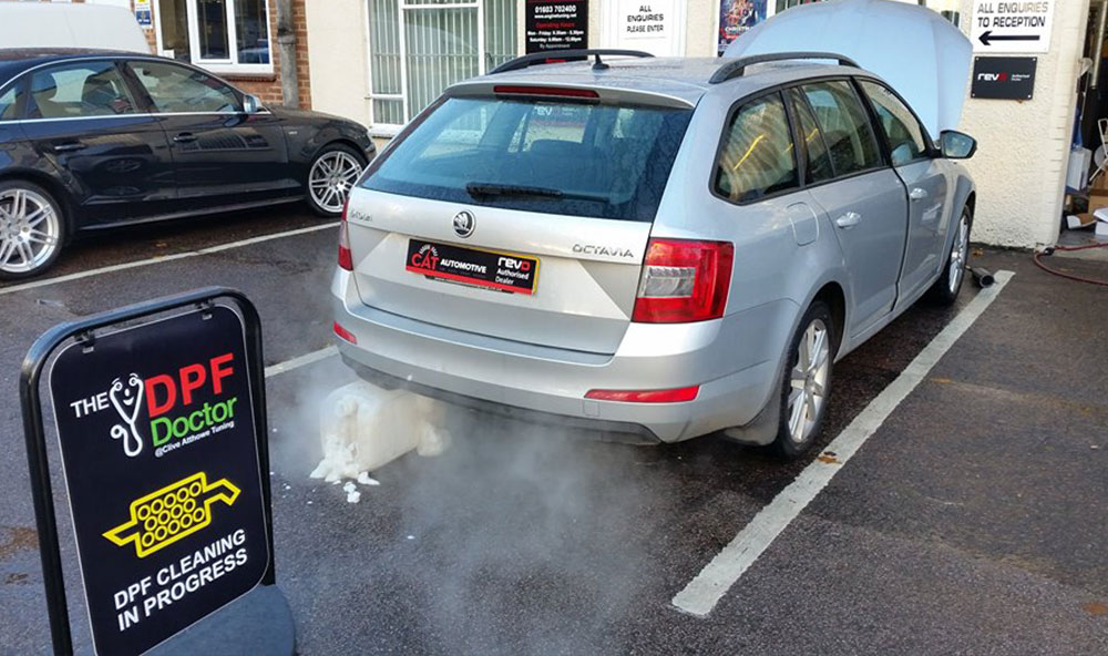 Skoda Octavia 1.6 CRD in this week with a blocked DPF - The DPF Doctor